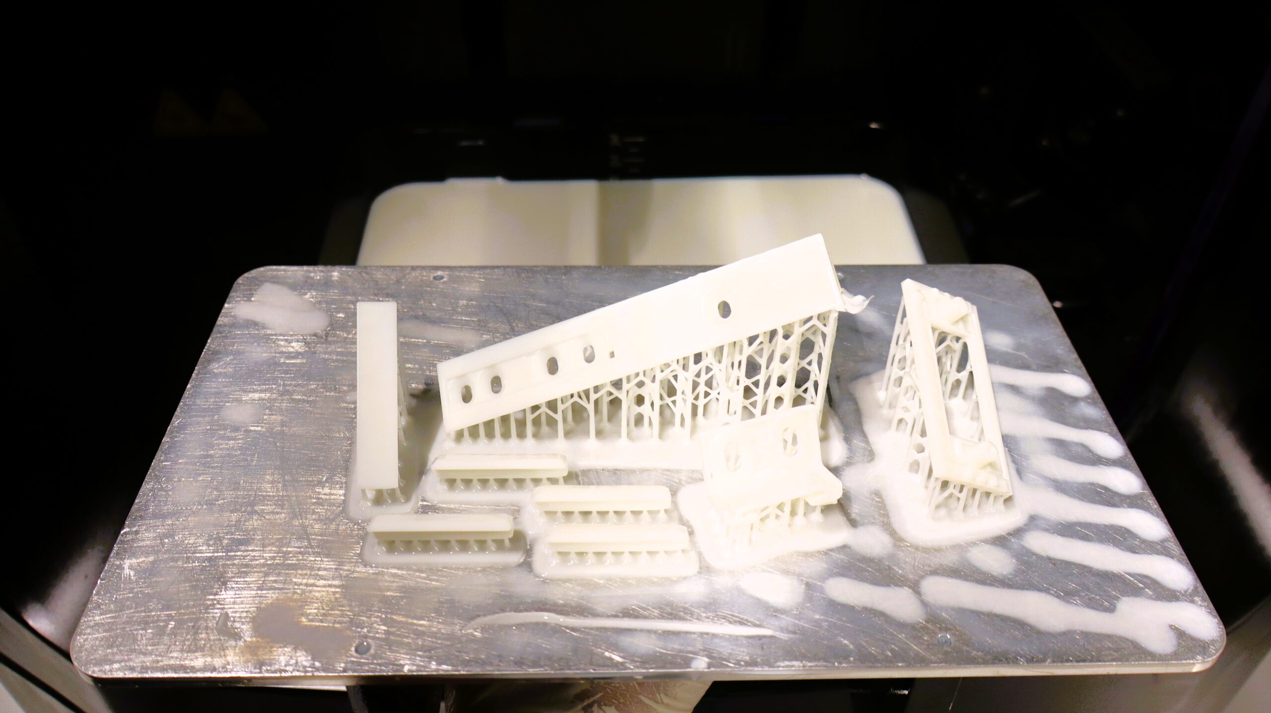 SLA 3D Printing - How Pixel Size Impacts Accuracy, Feature Size ...